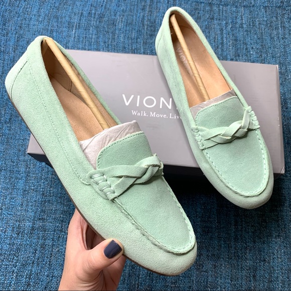 Vionic | Shoes | Vionic Montara Suede Moccasin Flats In Lichen Green ...